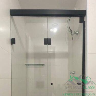 Box de Vidro modelo Padrão com Porta Articulada - Preto | Santana Glass